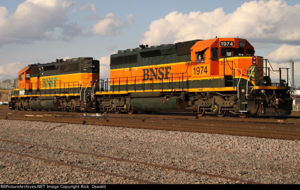 BNSF 1974 & 1619
